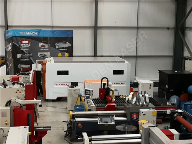 1500w 2500w Full Closed Pallet Table CNC Fiber Laser Metal Sheet ...